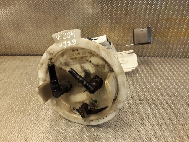 MERCEDES-BENZ W204 C 220 CDI En Pompe Réservoir Carburant 2044700694 ...