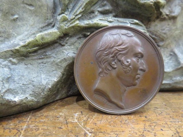 ANCIENNE MÉDAILLE BRONZE sans poincon 1833 berryer avocat deputé hte ...