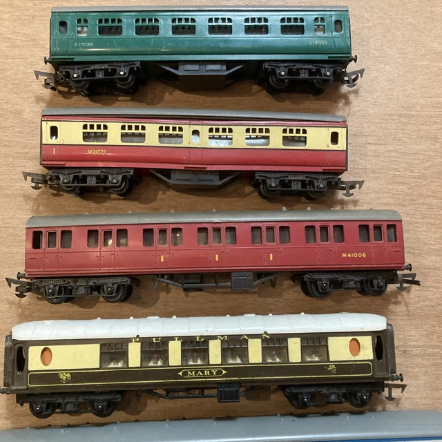 TRI-ANG COACHES X7 Job Lot £20.43 - PicClick UK