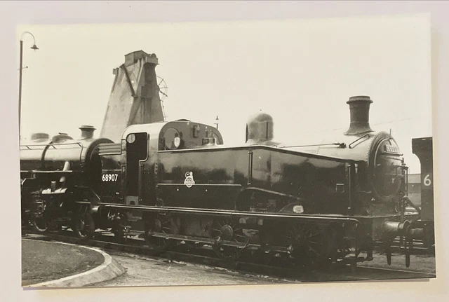 LNER RAILWAY LOCOMOTIVE PHOTOGRAPH 6807 Doncaster Shed C443 £2.99 ...