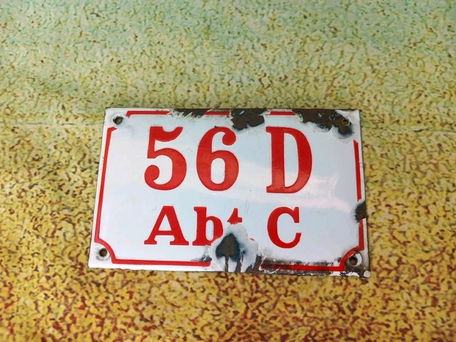ALTES EMAILLESCHILD EMAILSCHILD Ziffern Hausnummer rot-weiß gewölbt ...