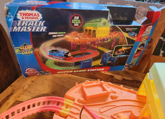 THOMAS & FRIENDS TrackMaster Hyper Glow Station Light Up Mattel Boxed £ ...