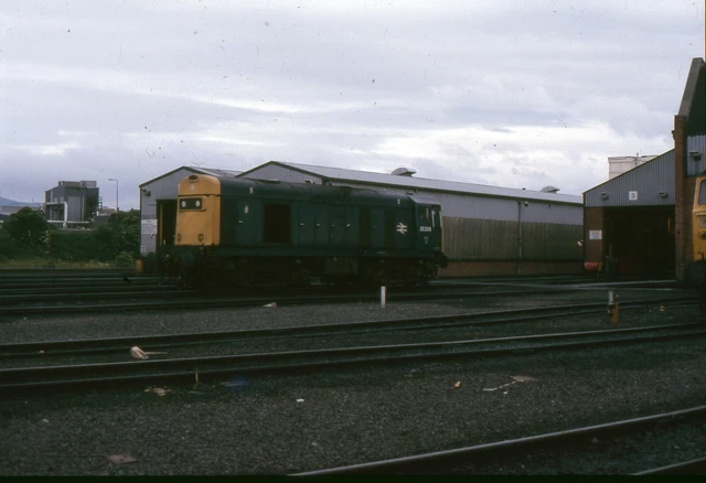 ORIGINAL RAILWAY SLIDE of Class 20 20208 at Haymarket(312) £3.50 ...