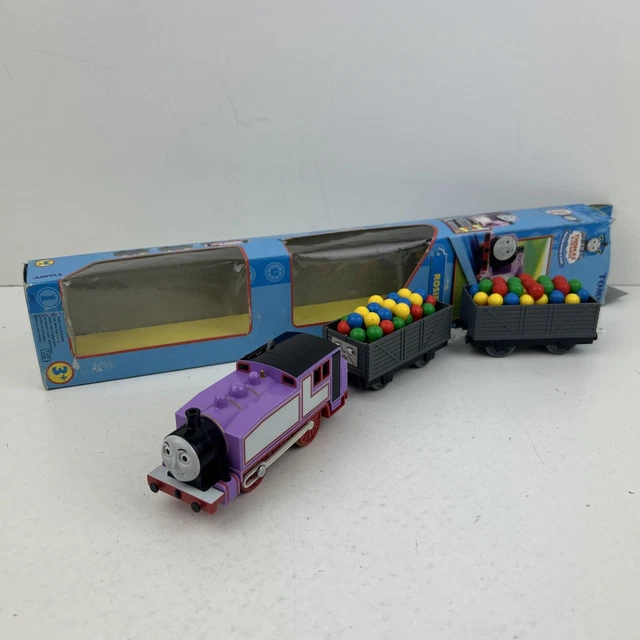 TOMY THOMAS & Friends Trackmaster Rosie & Trucks Motorised Train 2006 ...