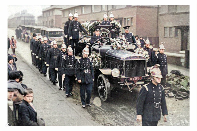 PTC0399 - EDLINGTON Firemans Funeral , Fire Engine , Yorkshire - print ...