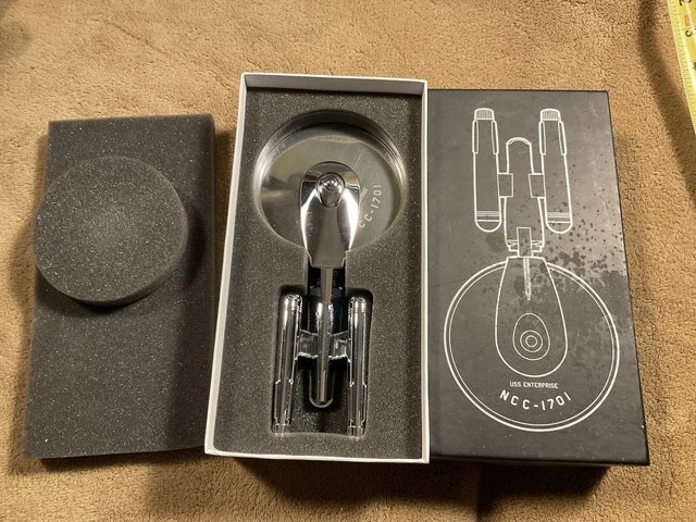 STAR TREK USS Enterprise NCC-1701 Pizza Cutter by ThinkGeek NEW IN OPEN ...