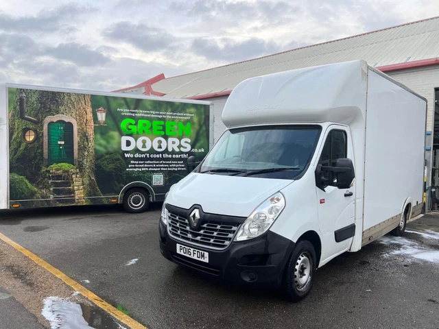 RENAULT MASTER VAN Automatic Luton Box Low Loader White Loloader Auto ...