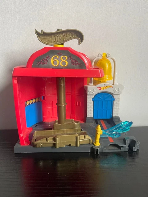 HOT WHEELS CITY Downtown Fire Station Spinout Playset FMY96 £5.00 ...