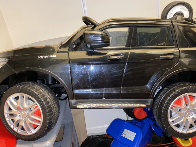 POWER WHEELS MERCEDES Benz 12V Battery Powered Ride on Car - Black £50. ...
