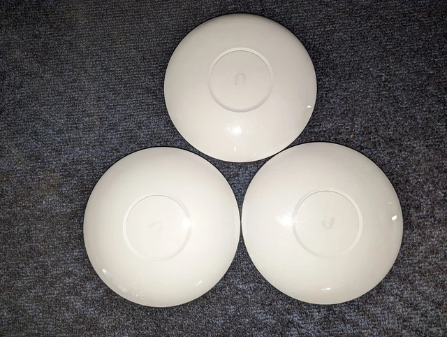 UBIQUITI UNIFI AP AC PRO UAP AC PRO 802 11ac PRO Wireless Access Point ubiquiti-unifi-ap-ac-pro-uap-ac-pro-802-11ac-pro-wireless-access-point
