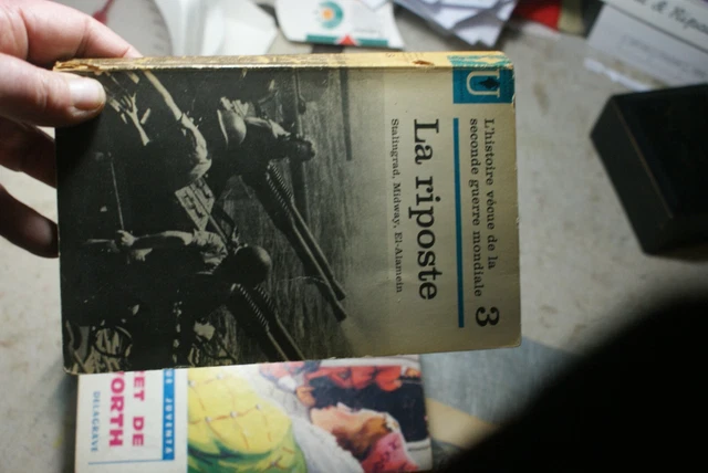 THE LIVING HISTORY of World War II 3 - La Riposte / Marabout £2.57 ...