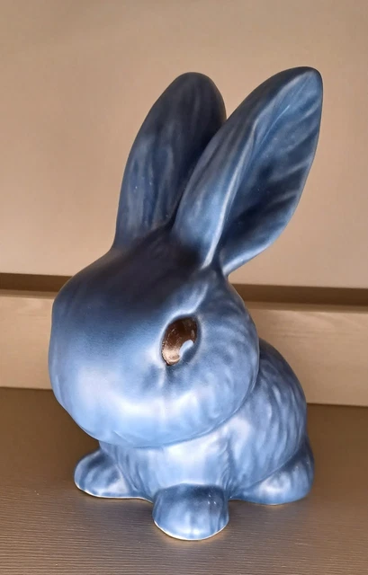 LARGE VINTAGE SYLVAC BLUE Snub Nose Bunny Rabbit Model No 1027. PERFECT ...