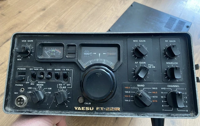 VINTAGE YAESU FT-221R Ham Radio Transceiver 2 Meter SSB VHF Receiver ...