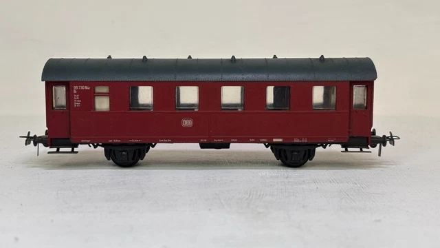 VINTAGE PREFO/PIKO GERMAN DB 2 axle Coach Maroon HO Scale £11.12 ...