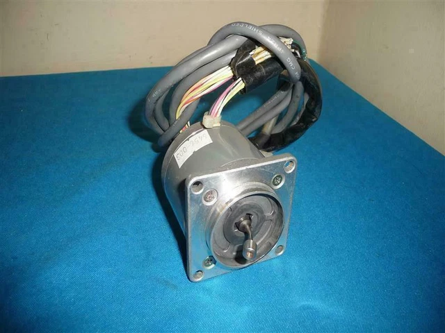 SANYO DENKI 103-770-61 motore passo-passo con rottura EUR 117,86 ... SANYO DENKI 103-770-61 motore passo-passo con rottura EUR 117,86 ...