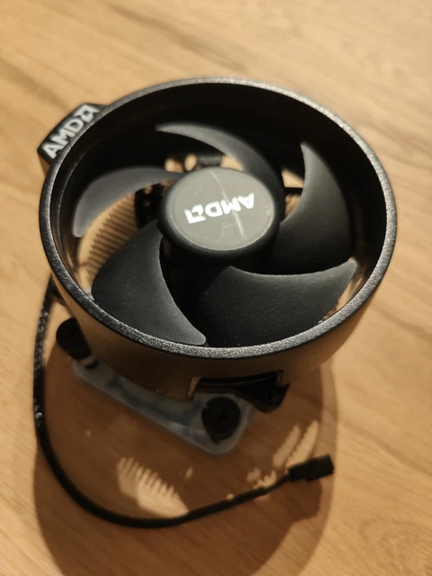 AMD RYZEN WRAITH Stealth Stock Heatsink / Cooler Socket AM4 INCLUDES ...