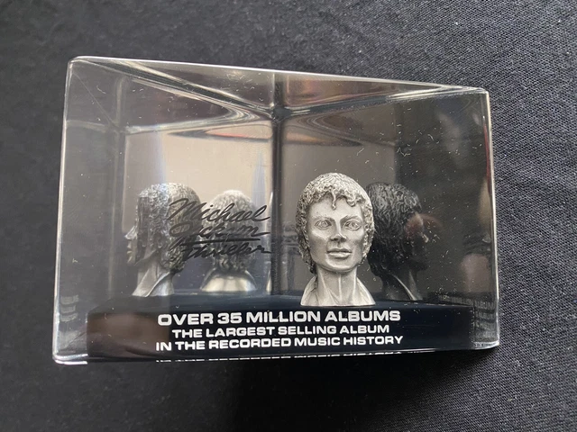 MICHAEL JACKSON THRILLER Paperweight *ULTRA RARE* £400.00 - PicClick UK