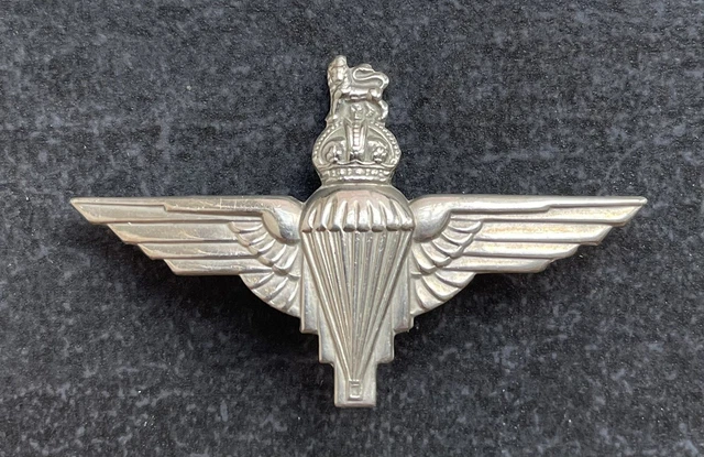 GENUINE WW2 PARACHUTE Regiment Airborne Cap Badge £50.00 - PicClick UK