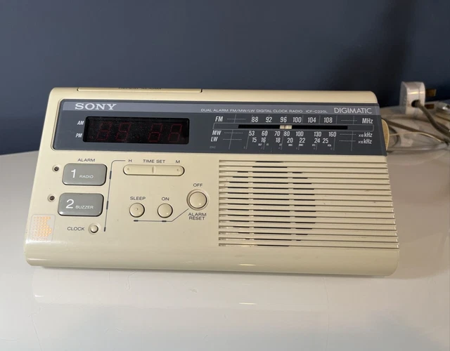 VINTAGE SONY DREAM Machine Dual Alarm FM/AM Digital Clock Radio £11.99 ...