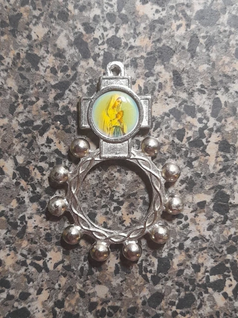 VINTAGE BLESSED VIRGIN Mary Pray for us Medal Finger Rosary Ring ...