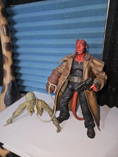 HELLBOY ACTION FIGURE with Ivan the Corpse Mezco 2004 Ron Perlman Rare ...