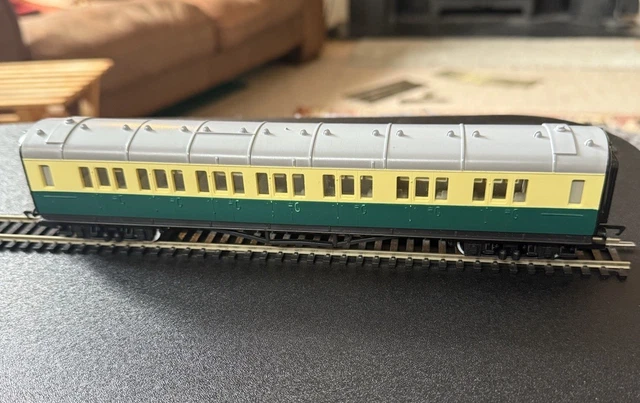 HORNBY 00 GAUGE Thomas & Friends Gordon Composite Coach R120 Great ...