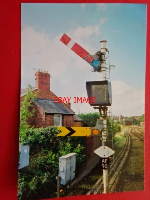 PHOTO (2) Semaphore Signals & Signal Box At Shrewsbury EUR 4,28 ...