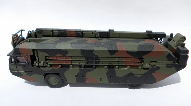 ROCO ALLIGATOR M2 - Amphibienfahrzeug der Bundeswehr im M. 1 : 87 EUR ...