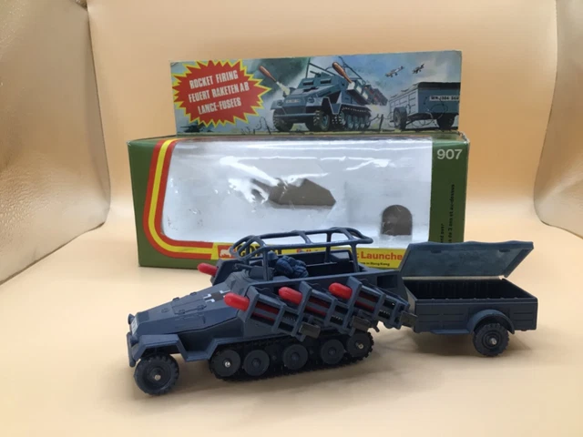 CORGI NO. 907 -HANOMAG Sdkfz 251/1 SEMI-TRACK ROCKET LAUNCHER BOXED ...