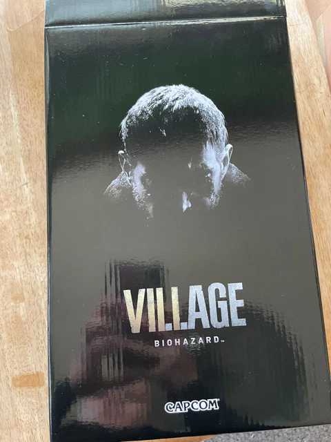RESIDENT EVIL 8 Village Collector's Chris Redfield Statue Figure ...