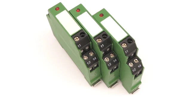 3X KOPPELBAUSTEIN BTR KRA-M6/21 Koppelrelais Coupling Relay 1W 1CO 6A ...
