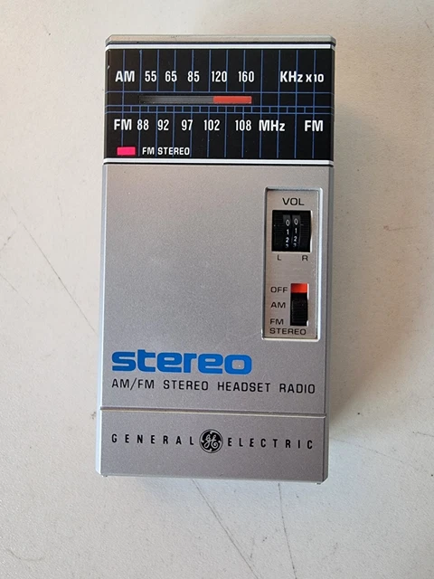 VINTAGE GENERAL ELECTRIC AM/FM Stereo Headset Radio - Model No 7-1600A ...