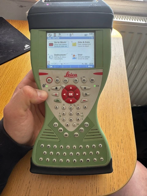 LEICA CS15 DATA Controler - Read descripton £150.00 - PicClick UK