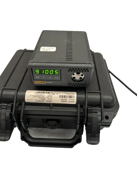 FLUKE CALIBRATION 9100S Handheld Dry-Well Temperature Calibrator £1,800 ...