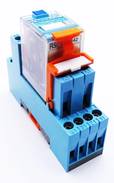 RELECO SERIE QR-C QRC LR 38486 LR38486 6A-250V Relè a spina -usato- EUR ...