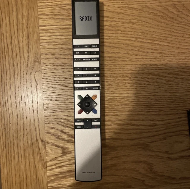 BANG & OLUFSEN Beo4 Remote Control Faulty/Broken - Tabs On Cover Intact ...