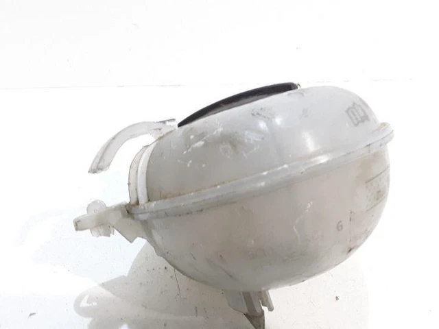 AUDI A3 CABRIOLET 8V7, 8VE Expansion Réservoir 5Q0121407 1.6 Diesel ...