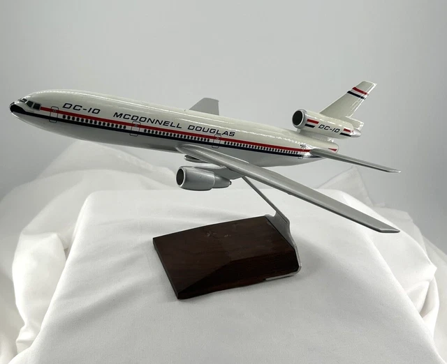 MCDONNELL DOUGLAS DC-10 Desk Top Model Vintage Pacific Miniatures £118. ...