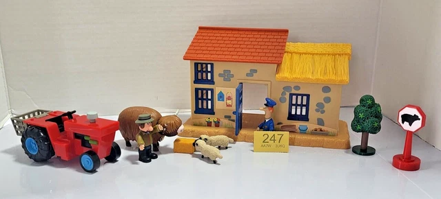 POSTMAN PAT: NO. 1 (Postman Pat S.) by , Good Used Book (Paperback ...