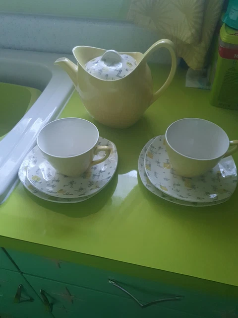 MIDWINTER POTTERY 1950S Savanna A Teapot And Two Cups And Saucers £225. ...