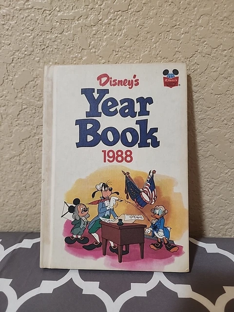 VINTAGE DISNEY'S YEAR Book 1988 Yearbook Walt Disney Wonderful World of ...