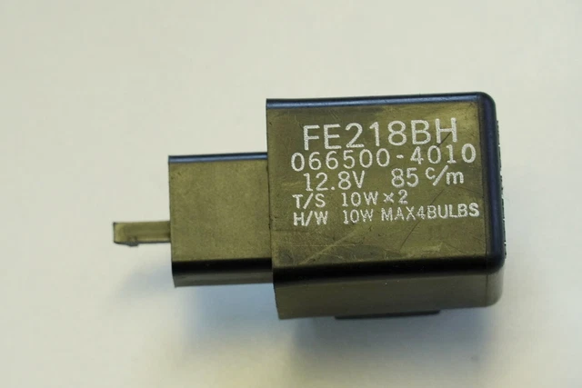 YAMAHA R6 RJ05/ RJ09 Relais D'Indicateur Original FE218BH EUR 36,07 ...