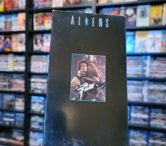 ALIENS 2 LE retour VHS james cameron sigourney weaver lance henriksen b ...