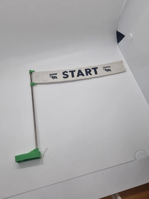 SCALEXTRIC START- FINISH banner only one side of the pole £13.07 ...