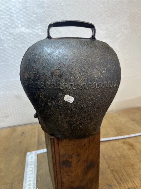 ANCIENNE CLOCHE DE Vache Bronze Art. Populaire, Déco Chalet Outil Ferme . N.9 EUR 50,00 ...
