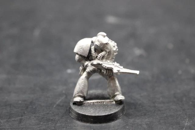 WARHAMMER 40K ROGUE Trader Space Marine RT101 Brother Fielding Metal ...