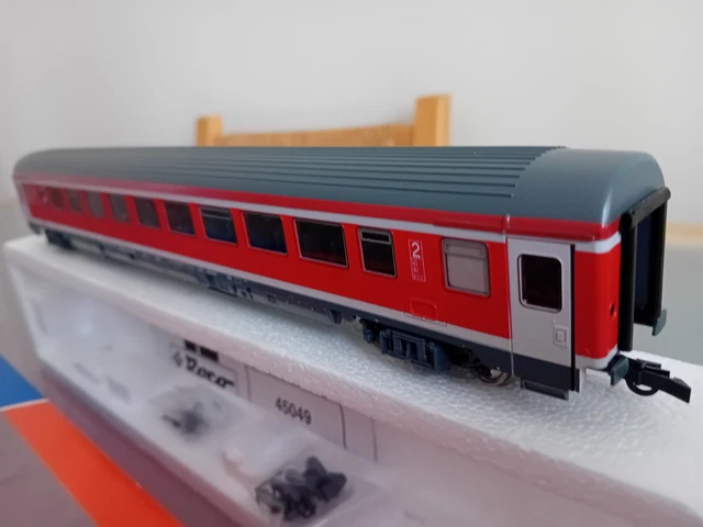 ROCO 45049 DBAG 2nd Class COACH with SNACKPOINT SCALE 1:87 LENGTH £27. ...