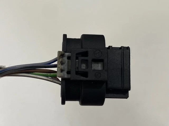 GENUINE MERCEDES-BENZ WIRING Loom Harness Plug Connector A0265455926 ...
