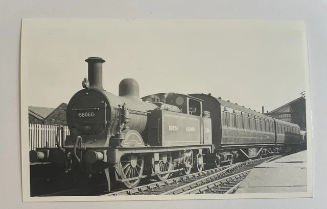 BR RAILWAY LOCOMOTIVE Photograph- 58066 Barnsley Court Station - D1250 ...