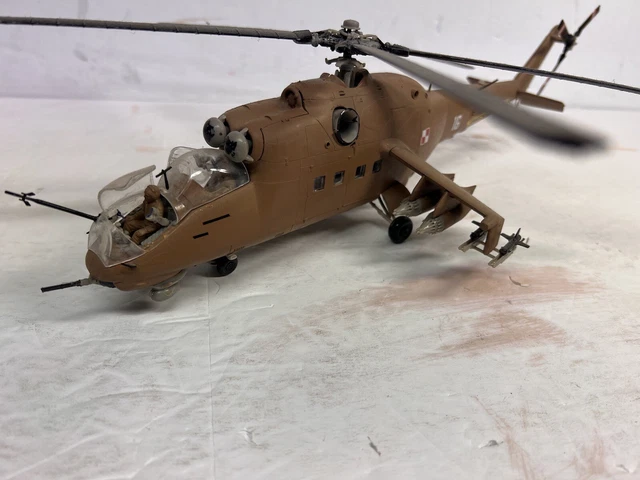 MIL MI 24D Hind Helicopter 1/48 Scale Plastic Model Built EUR 27,05 ...